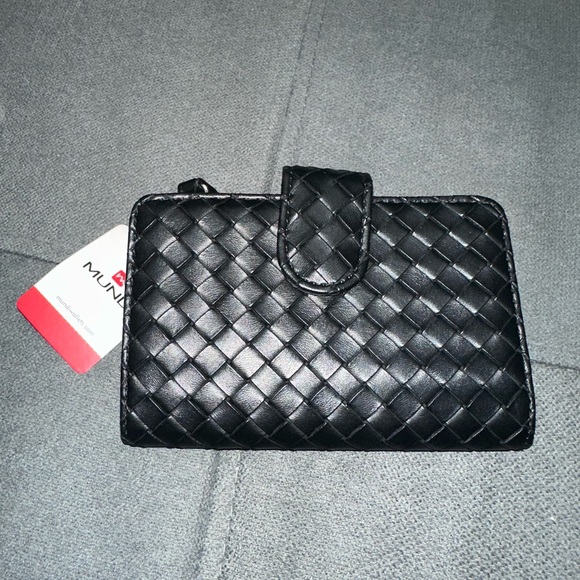 mundi | Bags | Black Woven Faux Leather Wallet Card Holder Zip Coin ...